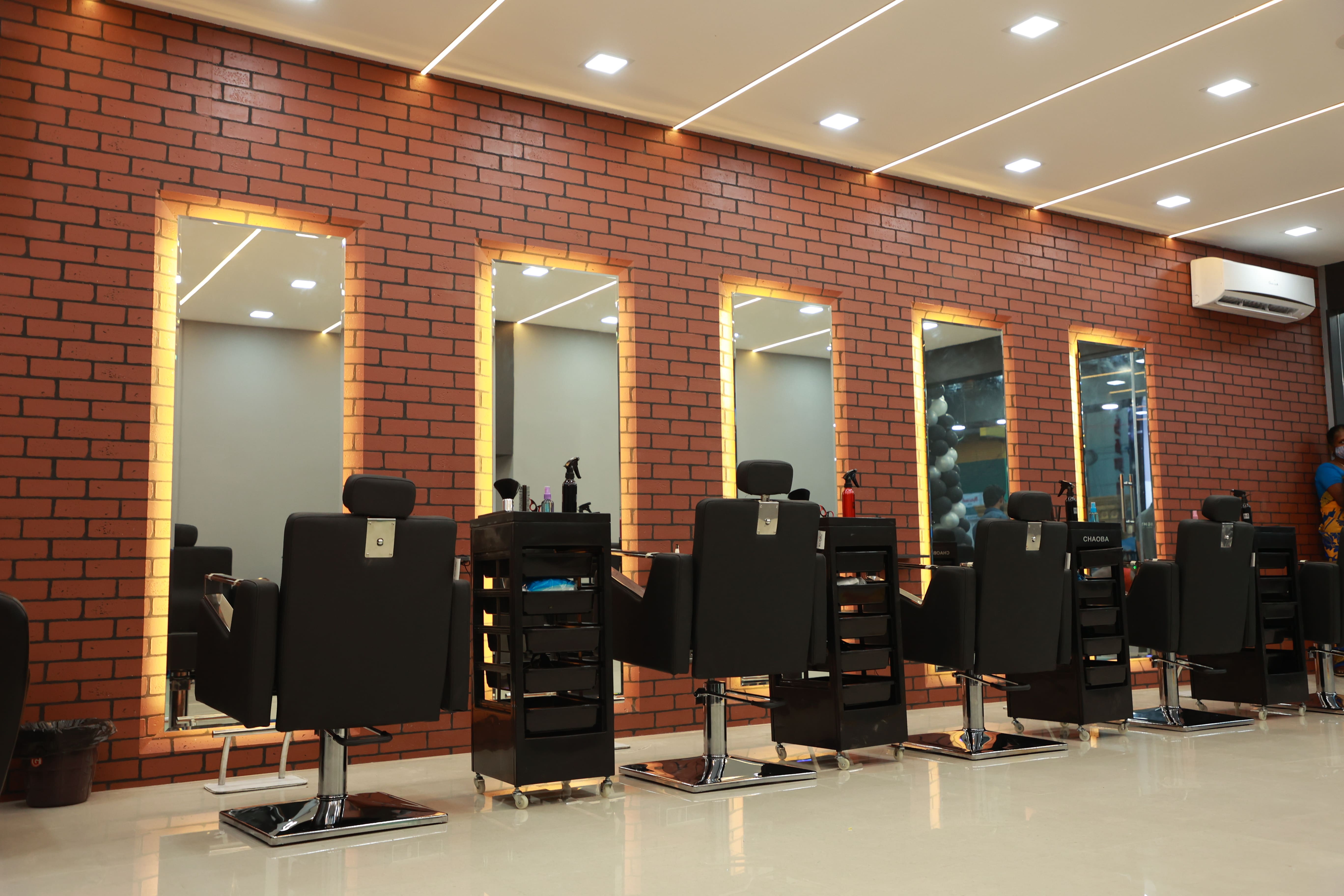 Highlights - Affordable Mens Saloon Highlights - Affordable Mens Saloon